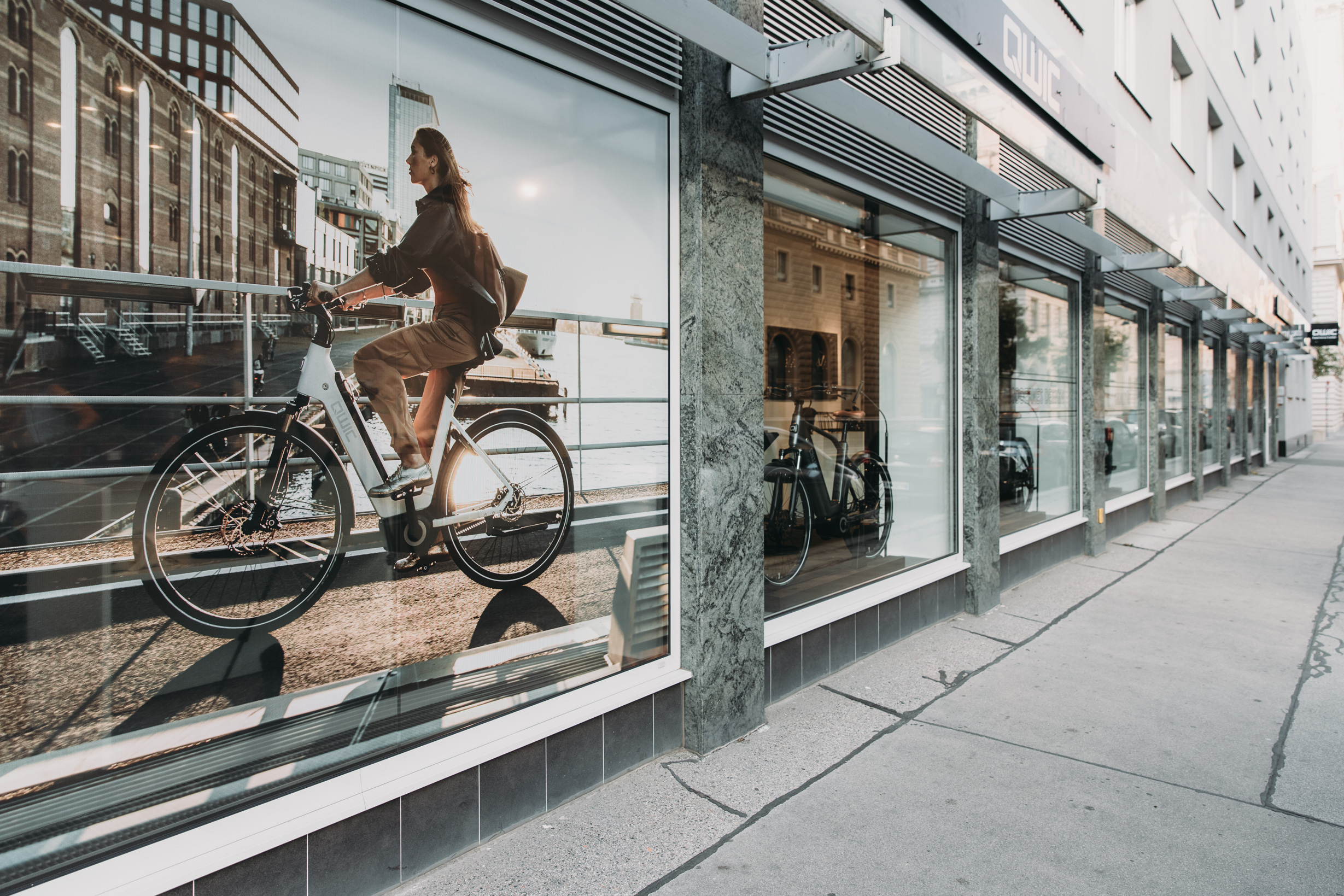 Make an e-bike test ride | QWIC